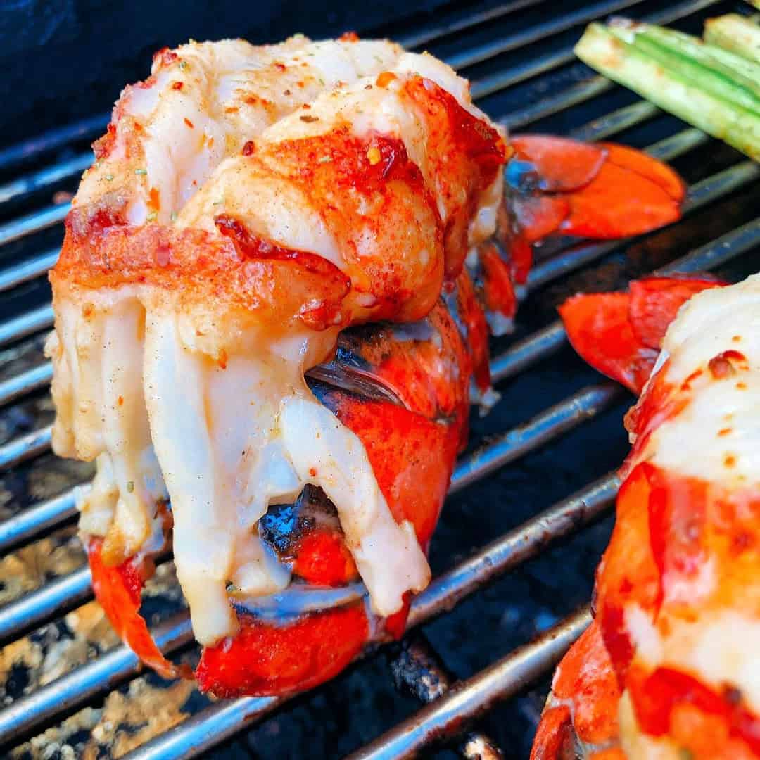 Jumbo Piggyback Lobster Tails - LobsterAnywhere.com
